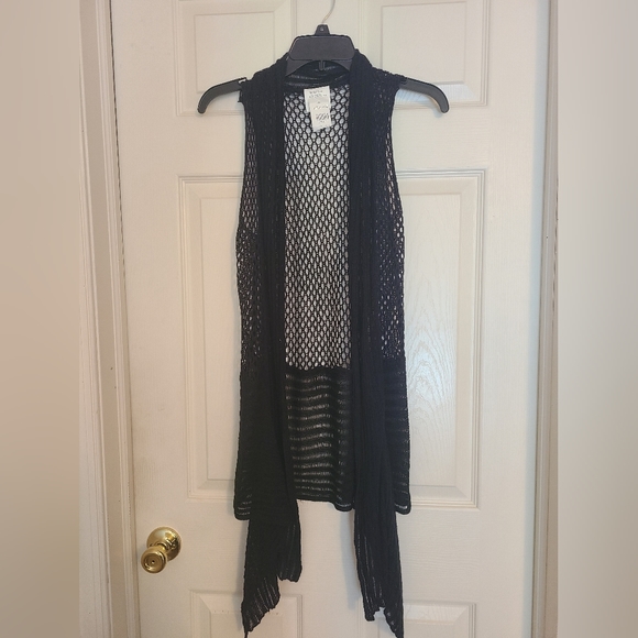 Icing | Tops | Black Crochet Vest | Poshmark